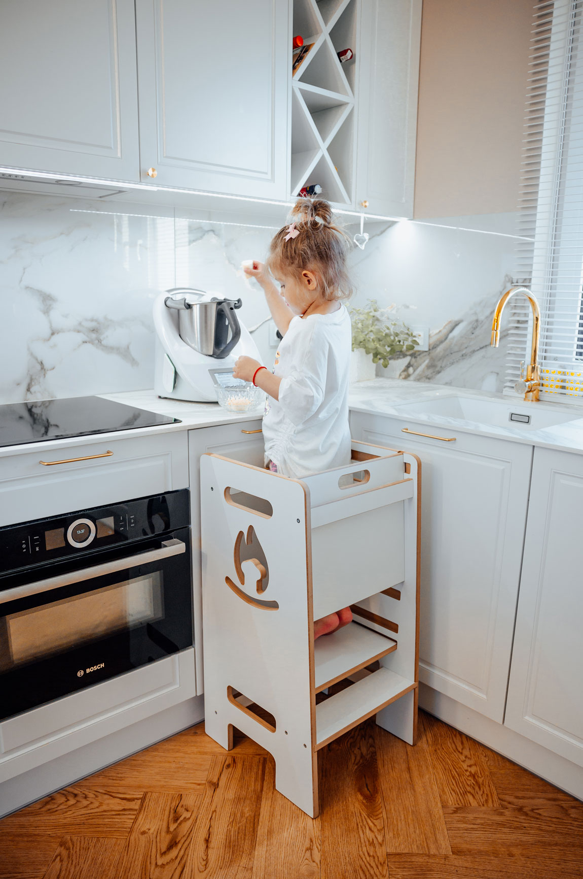 Kitchen Helper – „Safe” Pomocnik kuchenny dla dzieci z zabezpieczeniem ...